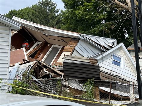 Syracuse Investigators Close In On Cause Of Blast That Destroyed House