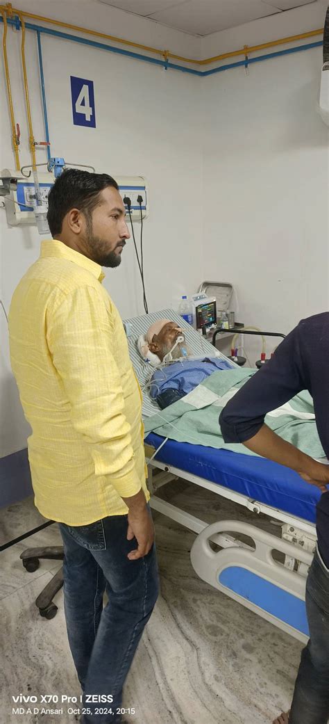 Suhel Ansari हमारे ग्राम सभा के निवाशी मुस्तकीम दादा का Facebook
