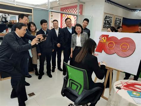 中国残联程凯来内蒙古开展工作调研残疾人