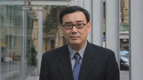 外交部指被拘作家楊恒均無受虐待 Now 新聞