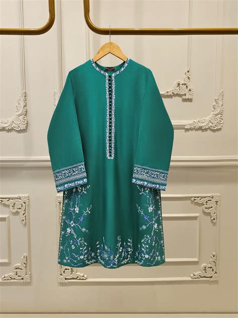 2 Piece Embroidered Lawn Suit S111735 Aghanoorinternational