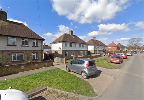 Free Property Report 73 Apple Tree Avenue Yiewsley West Drayton Ub7