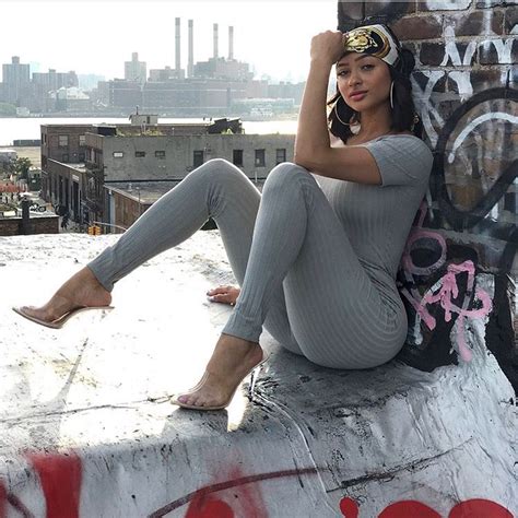 Tori Brixx Feet