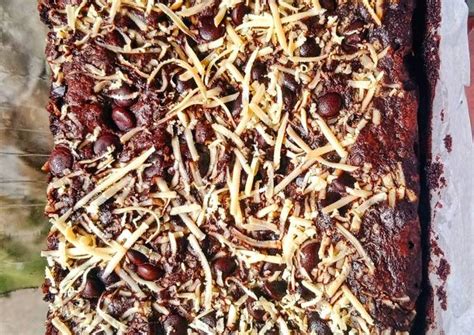 Resep 34 Fudgy Brownies Shiny Crust Oleh Haura Kitchen S Cookpad