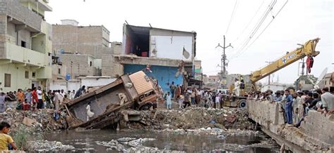 Anti Encroachment Drive 11 Houses Demolished At Gujjur Nullah