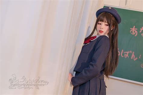 咬一口兔娘 入学式 美女私房照