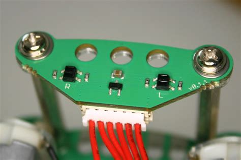 4 Sensors Tutorial — Gigglebot Micropython Library V040 Documentation