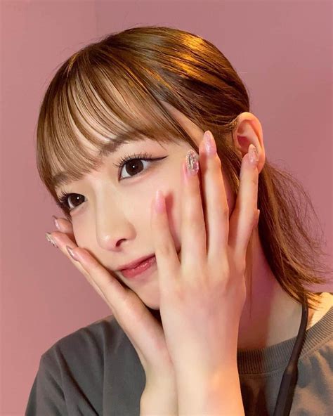 内田珠鈴さんのインスタグラム写真 内田珠鈴instagram「前まで2時間かかってたメイク最近30分で終わるようになった😎」7月8日 18時03分 Shuri426