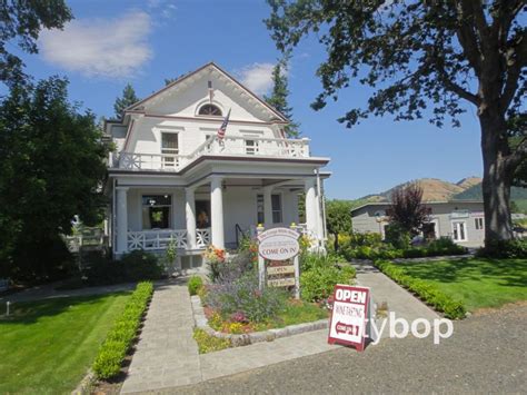 5 Best Things To Do At Hood River Fruit Loop