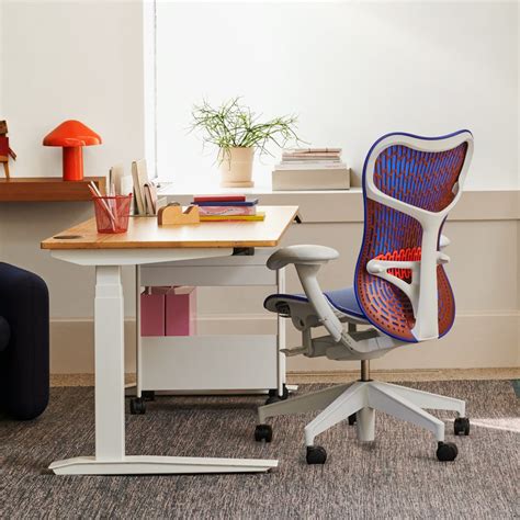 Ergonomic Office Chairs Desk Chairs And Task Chairs Herman Miller Store