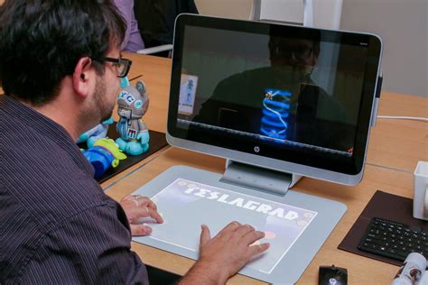 Sprout By Hp Blends Windows 8 Pc Projector And 3d Scanner Pictures