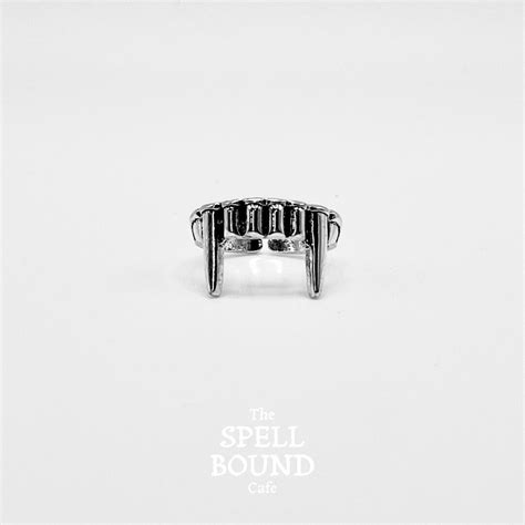 Vampire Ring Dracula Ring Vampire Teeth Ring Silver Teeth Etsy