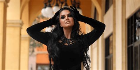 Amy Sharp A Dynamic Life In Modeling Dance And Art