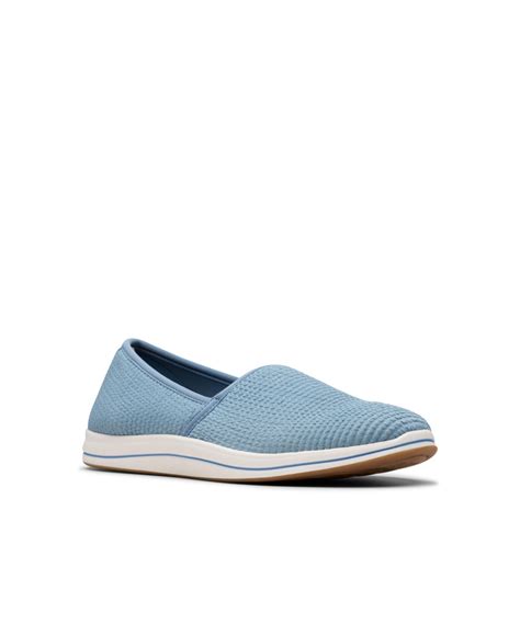 Clarks Womens Cloud Steppers Breeze Stretch Closed Toe Shoes In Light