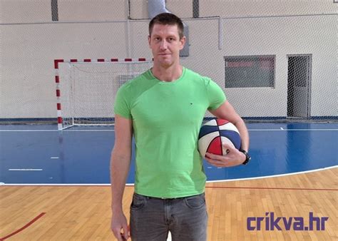 Bože Radoš Otišao U Cibonu Zamijenit će Ga Edi Rački Crikvahr