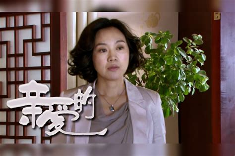 亲爱的：小伙在学校被欺负，没想到母亲身份不一般，这下有意思了