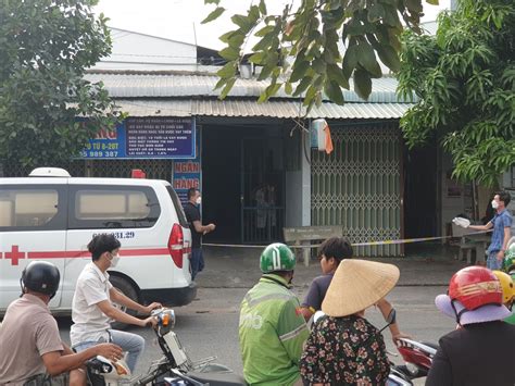 Nghi Can V Ng I Ph N T Vong Trong Ph Ng Tr B Nh D Ng Qua C N Nguy K Ch