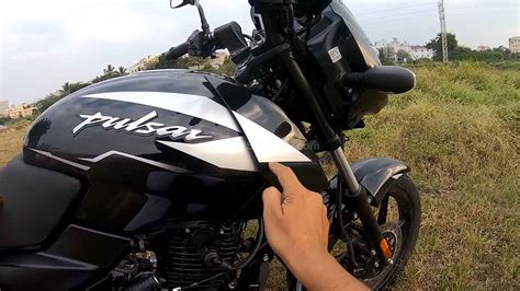 Bajaj Pulsar 125 Carbon Fibre Edition Vs Std Variant Walkaround