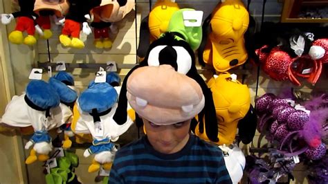 Can You Wear Hats At Disney World At Paul Pineda Blog