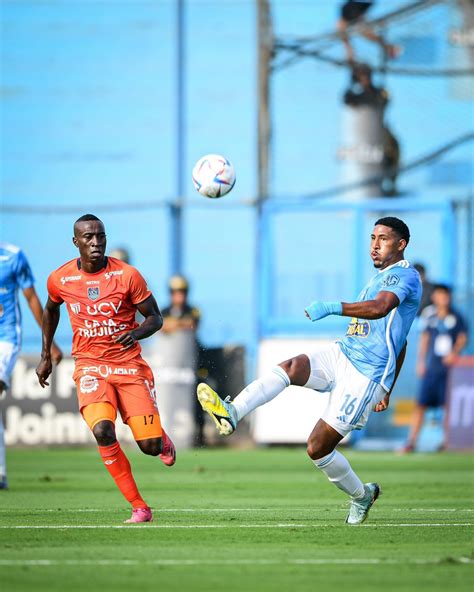 Sporting Cristal Vs César Vallejo Barristas Golpearon Instalaciones