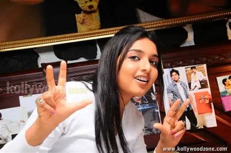 Actress Deepthi Photos 42 211310 Kollywood Zone