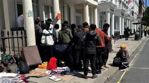 Британские власти пытаются сократить расходы на нелегальных мигрантов
