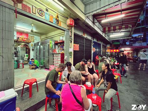 Khao Gaeng Jek Pui Bangkok Thailand The Thai Curry And Rice Stall Where You Can Eat On