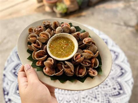 ຫອຍແຄງກັບນ້ຳແຈ່ວສົ້ມ Laos Food Food