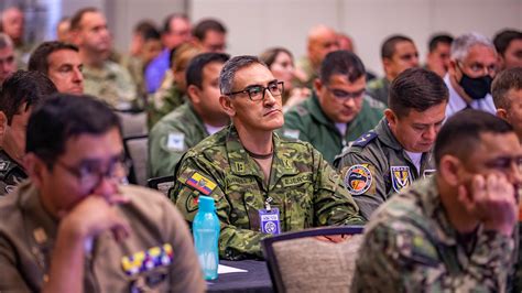 Militares De Eeuu Y De Otros 19 Países Realizan Un Ejercicio Militar De