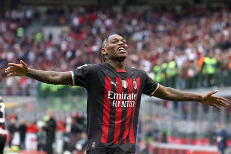 Gazzetta Leao Milan Accordo Verbale Per Il Rinnovo Cifre E Dettagli