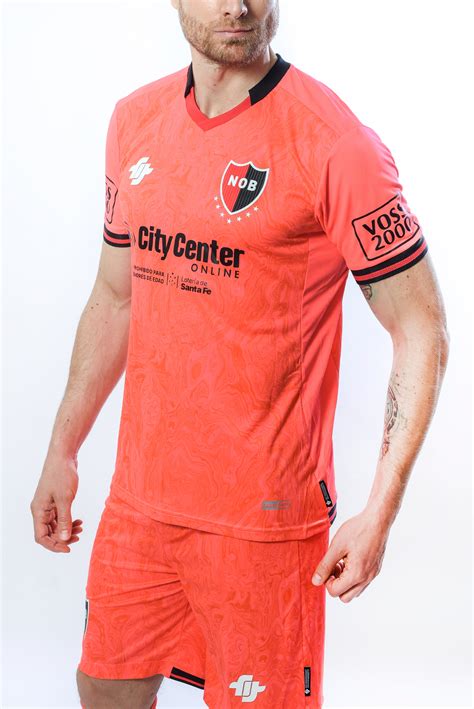 Camiseta K Navas Coral Newells 2025 Aifit