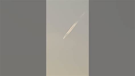 하늘에서 내려오는 전투기 Youtube