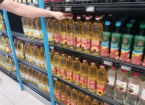 Jestivo ulje bez ograničenje cene brašno pod kontrolom