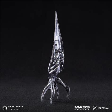 Mass Effect 8 Reaper Sovereign Die Cast Ship Replica Silver Varian