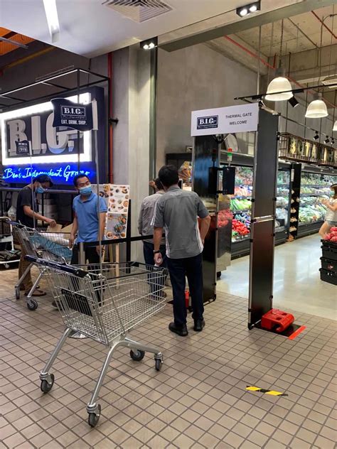 Infrared Body Checking Walk Through Temperature Scanner Gate