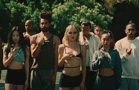 The Idol Lily Rose Depp Revient Sur Ses Scènes De Nudité Controversées