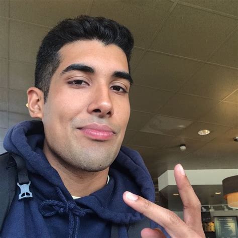 Sai Sai Why On Threads