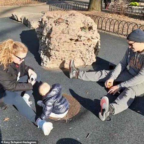 Amy Schumer And Husband Chris Fischer Are Really Good About Having