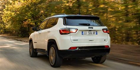 Jeep Compass And Meridian Get Massive Discounts In August