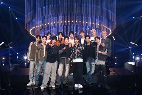 Seventeen Community Posts 晚上了亲爱的克拉妹在干什么呢