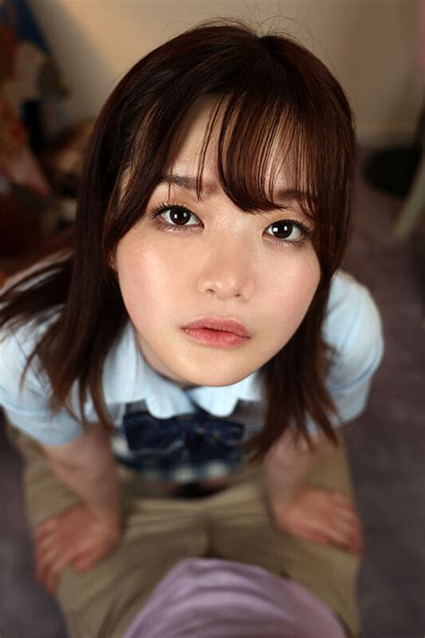 VR大好きな先生の前ではブラを付けません声が小さくあまり積極的になれない私は最近実った色白おっぱいで少しでも振り向いてもらえたらと
