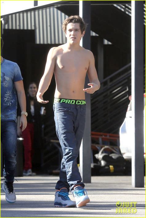 Photo Austin Mahone Goes Shirtless While Filming A Commercial 22
