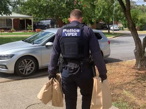 Bikie Gangs Victorian Nsw Police Carry Out Cross Border Raids