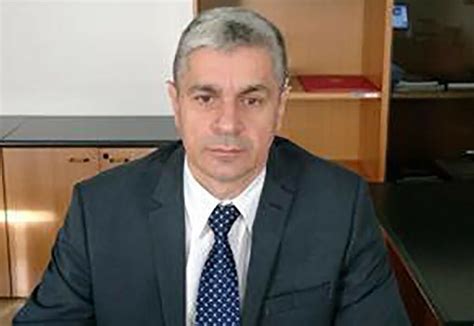 Vlada Postupila Po Sudskoj Presudi Simić Vraćen Na Mjesto Direktora