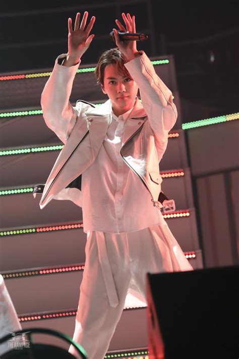 Pin By Mézyatis On Yoshino Hokuto Celebrities Rampage Yoshino