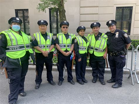 NYPD Auxiliary On Twitter Terrific Day At The Celebrate Israel Parade