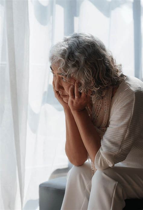 Babe Who Won The Lottery Threatens To Go No Contact After Mom Asks Her To Contribute To