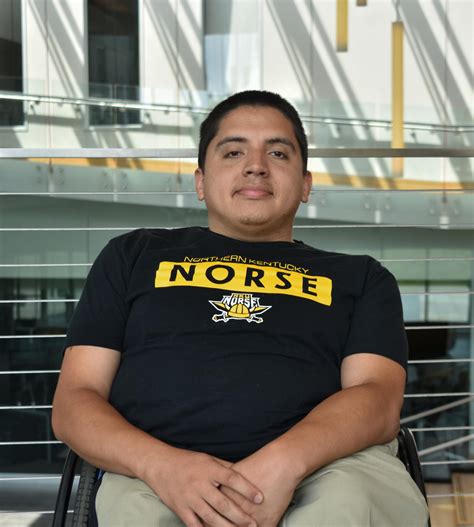 Alex Perez Journalist Profile Intelligent Relations