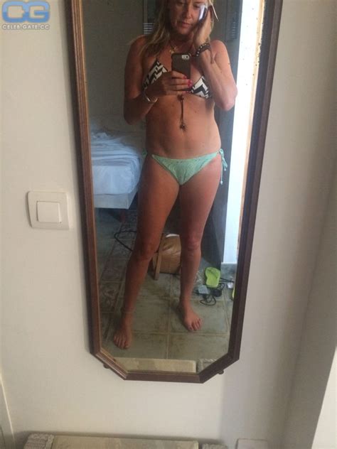 Tamzin Outhwaite Nude Pictures Onlyfans Leaks Playboy Photos Sex Scene Uncensored