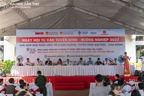 Tưng bừng Ngày hội Tư vấn Tuyển sinh Hướng nghiệp năm 2023